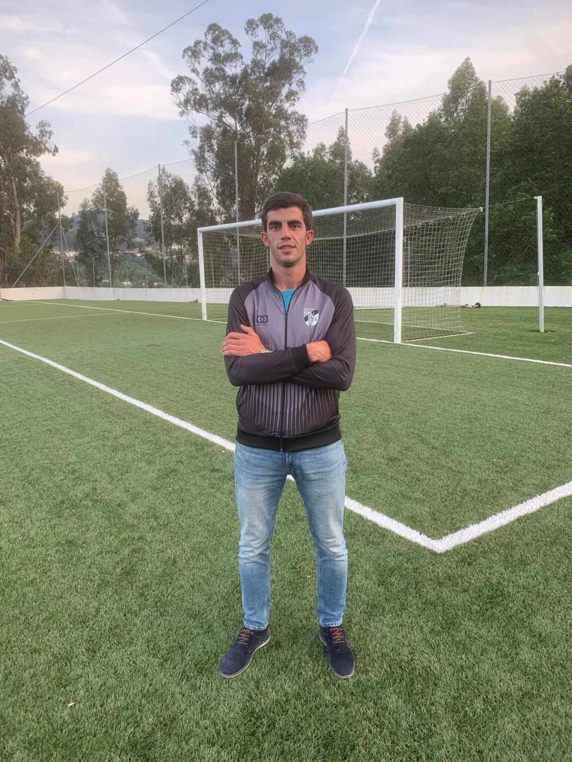Tiago Oliveira renova com o São Paio